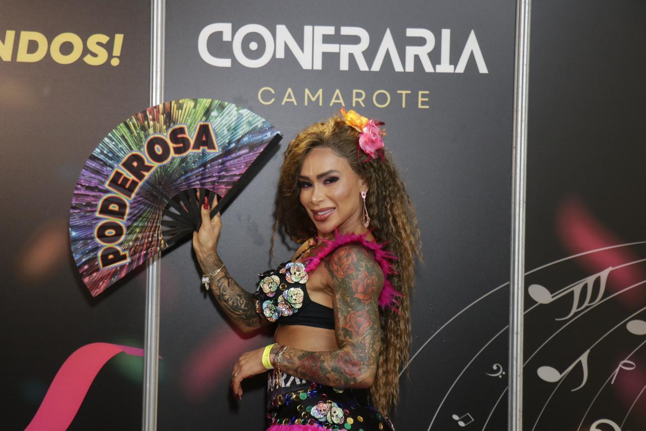 Fabi Frota brilha como madrinha do Camarote Confraria e musa da ...